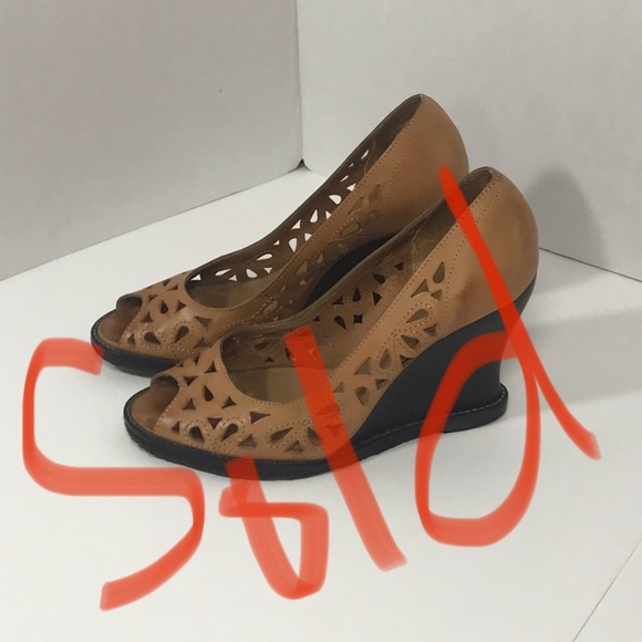 Report | Shoes | Report Brand Wedge Sandals | Poshmark